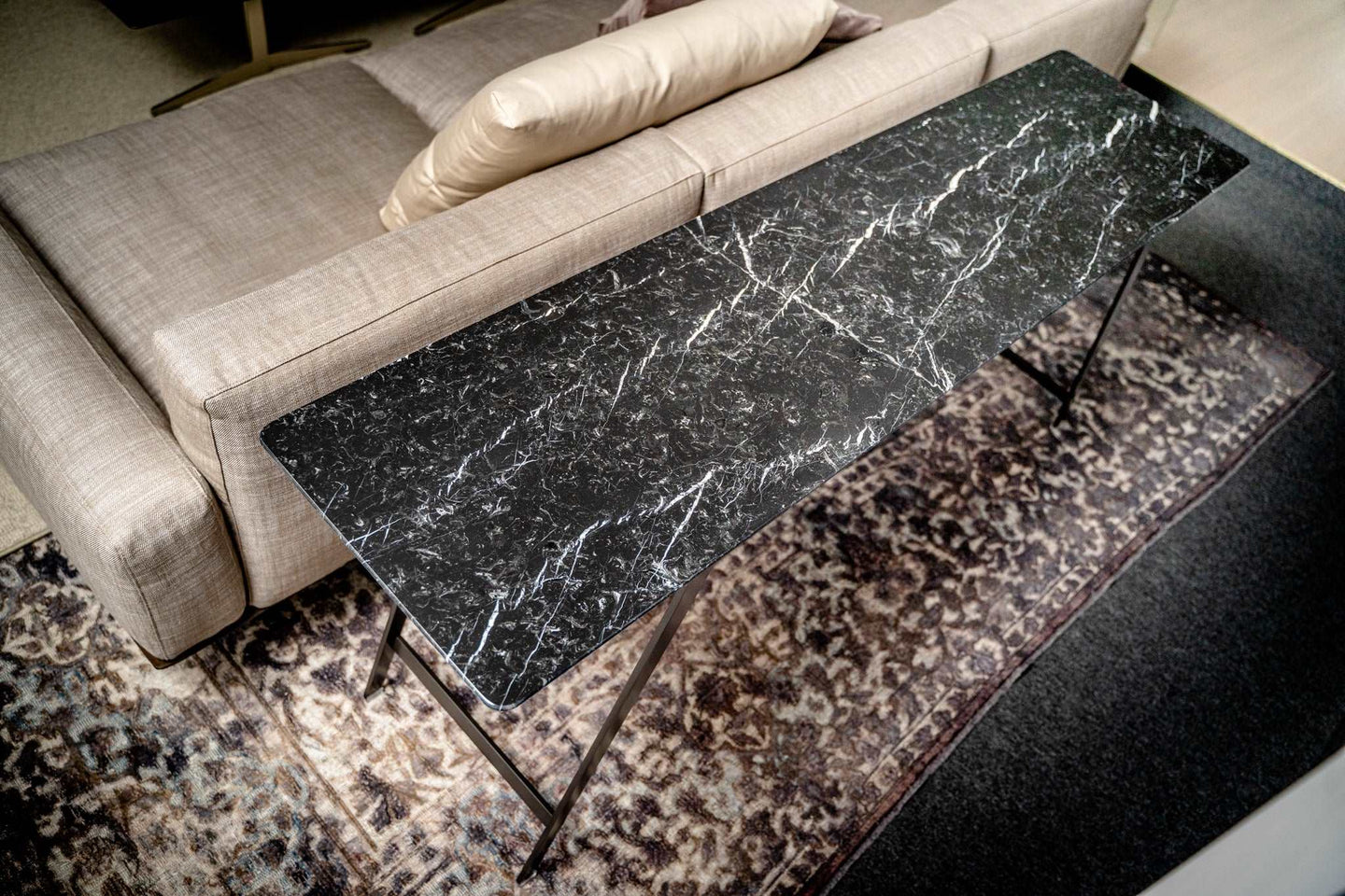 Flexform Soffio Desk – Stephen Neall Interiors Shop