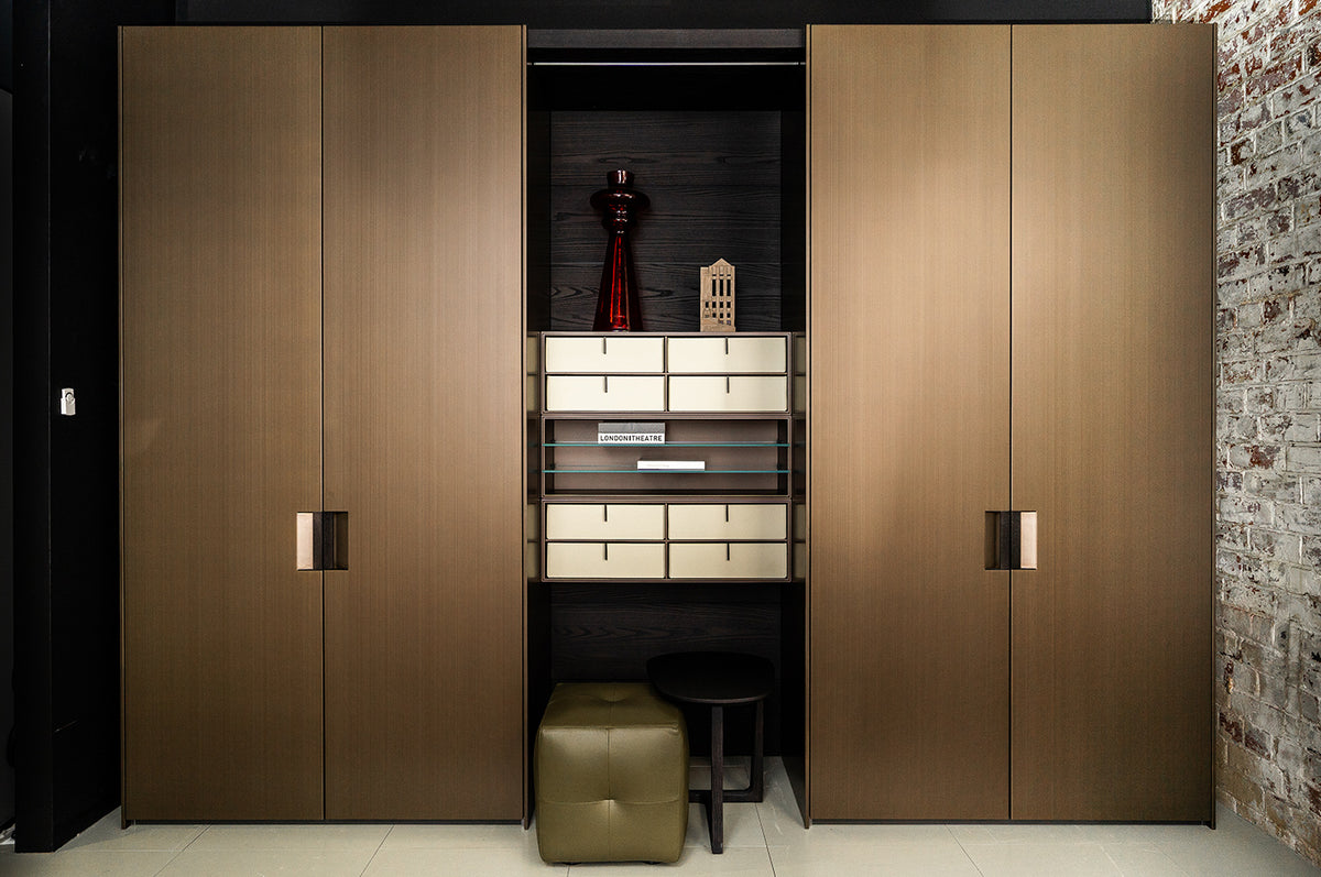 Poliform Plus Wardrobes with Central Quid System – Stephen Neall ...