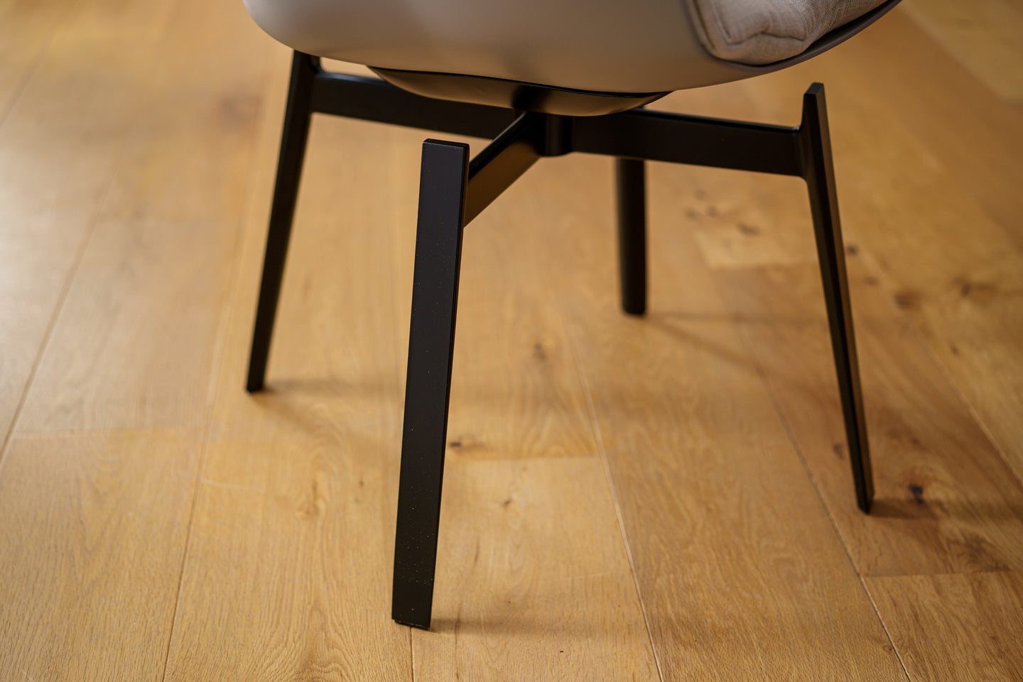 Shop for B&B Italia Husk Chair – Stephen Neall Interiors Shop